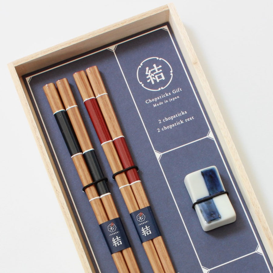 Ichimatsu pattern Japanese chopsticks gift set with rests