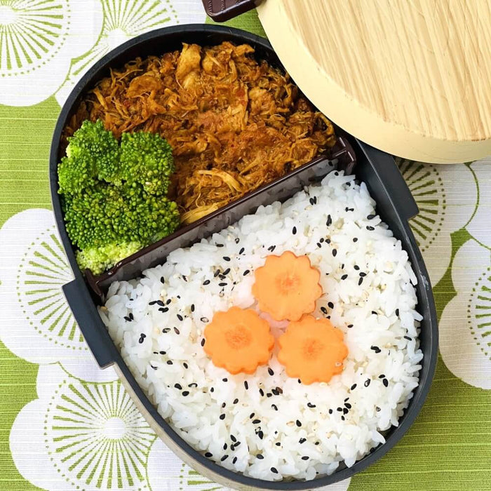 Koban oval shaped bento box with side latches | Hinoki brown