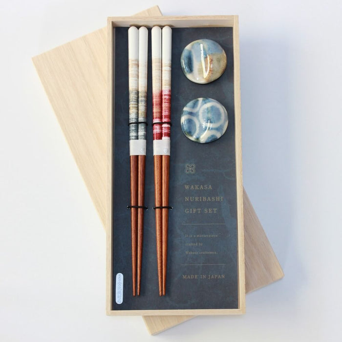 Nene wooden chopsticks gift set | Red and blue artsy design